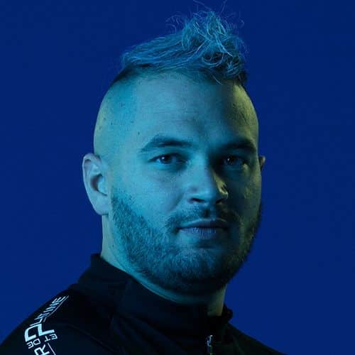 Jul rend hommage à Vinicius avec son nouveau morceau Baïla