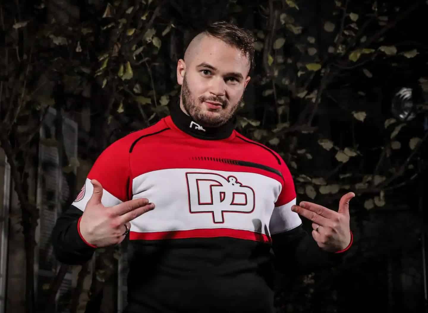 Jul : un nouveau concept pour son nouvel album Extraterrestre